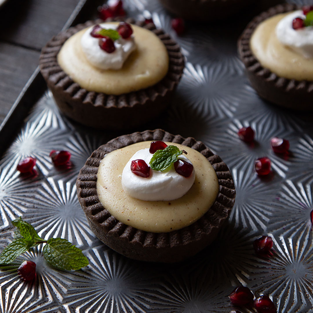 Mini Christmas Tarts w. Spiced Custard | Luci's Morsels
