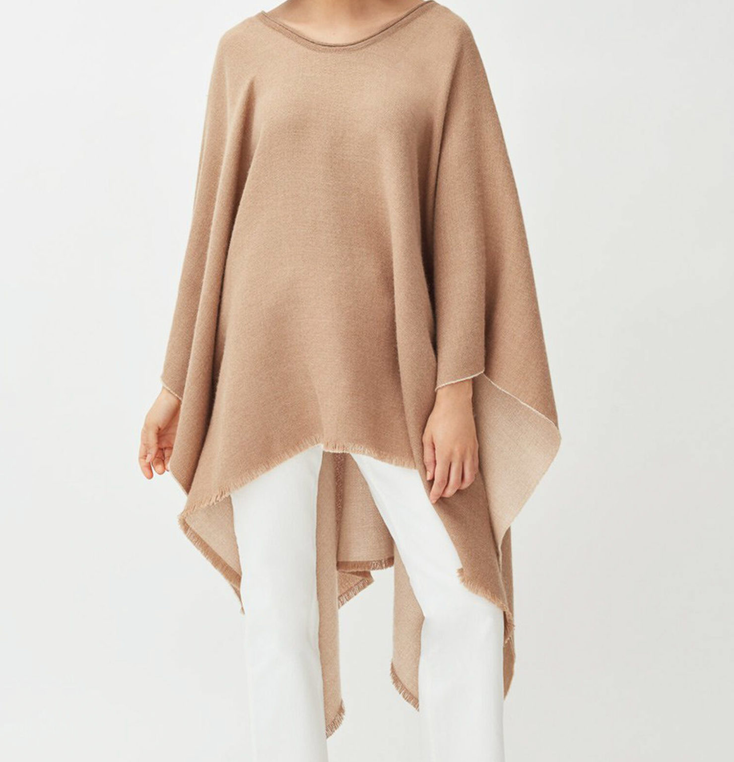 Poncho Outfits for Women | Sustainable Style by Luci's Morsels